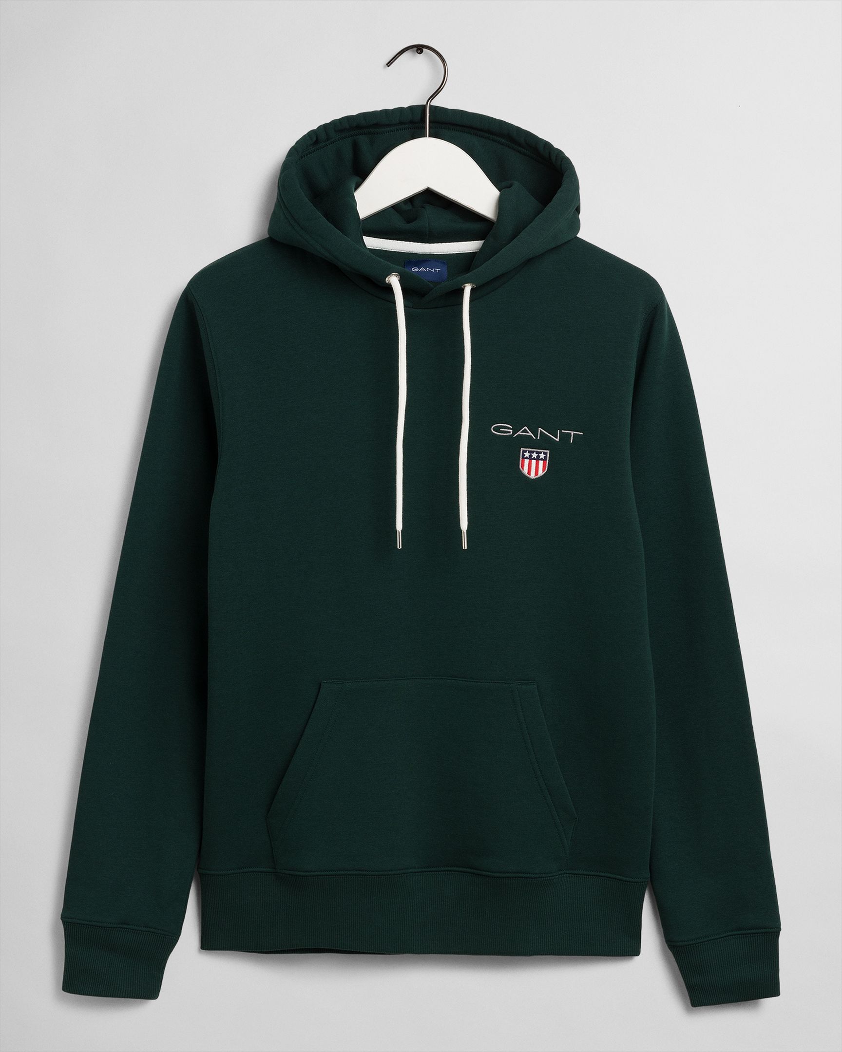 Gant Medium Shield Hoodie Trui in kleur Groen | Jan Rozing Mannenmode